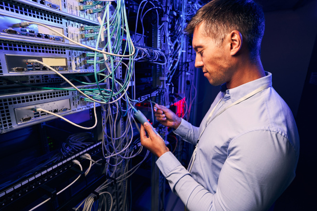 How to Maintain Your Fiber Network Connections | Network Connections